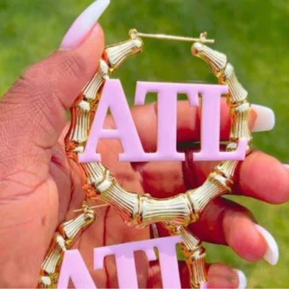 HunterFlyGirl | Jewelry | New 28 4k Gold Plated Atl Pink Logo Bamboo ...